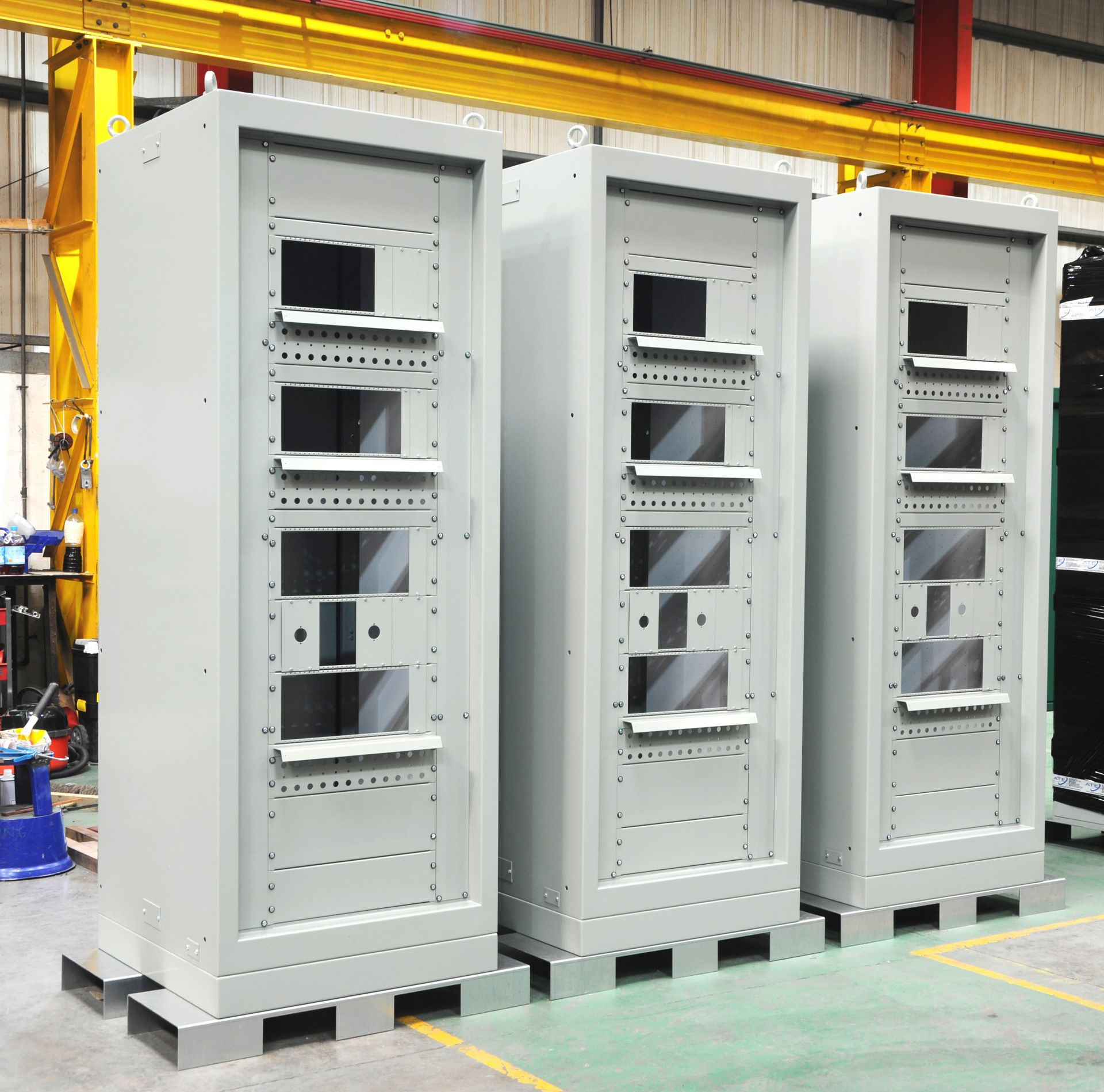 19 Inch Racking Systems UK | A&T Enclosures Limited | A & T Enclosures Ltd